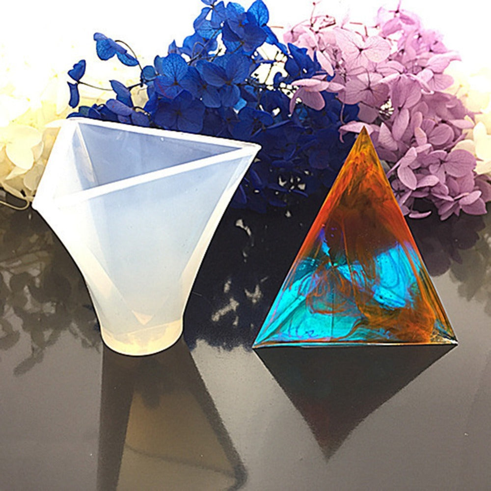 Pyramids – Liquid Fantasy